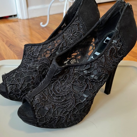 Elle | Shoes | Black Lace Platform Heels By Elle | Poshmark
